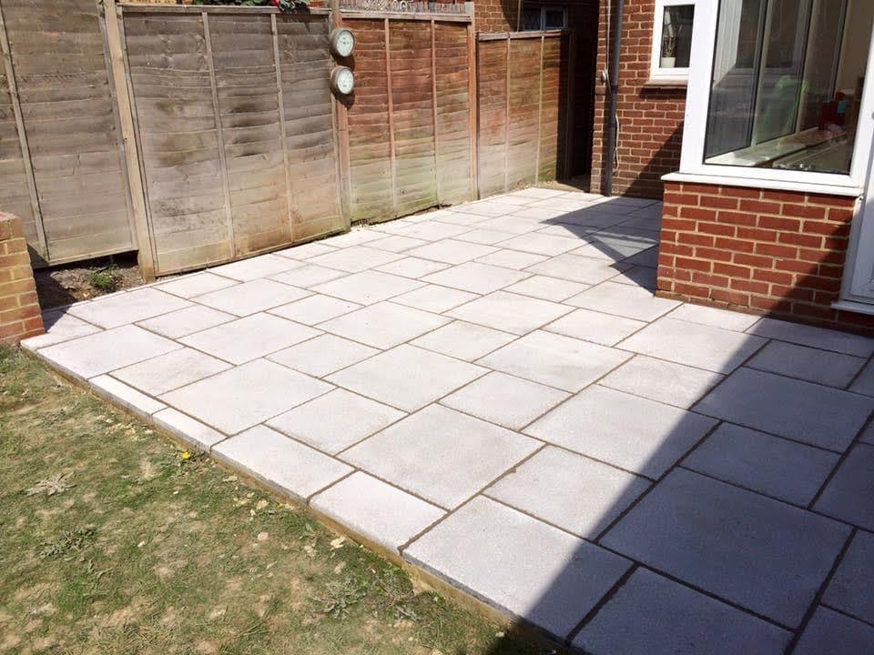 Guide to Paint Patio Slabs
